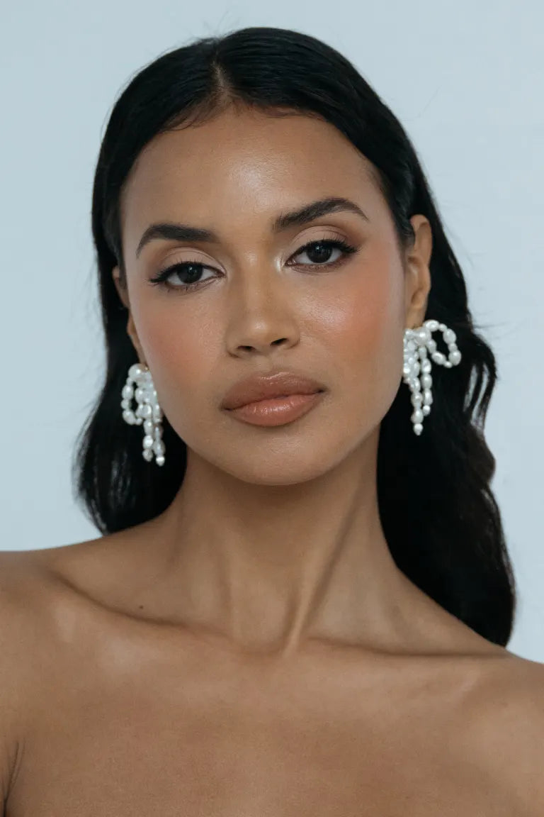 Suki Pearl Bow Earring & Bella Bridesmaids